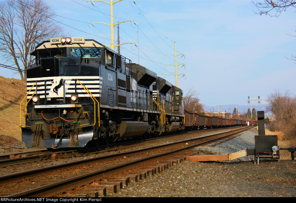 NS 1034 61Z Slab Train